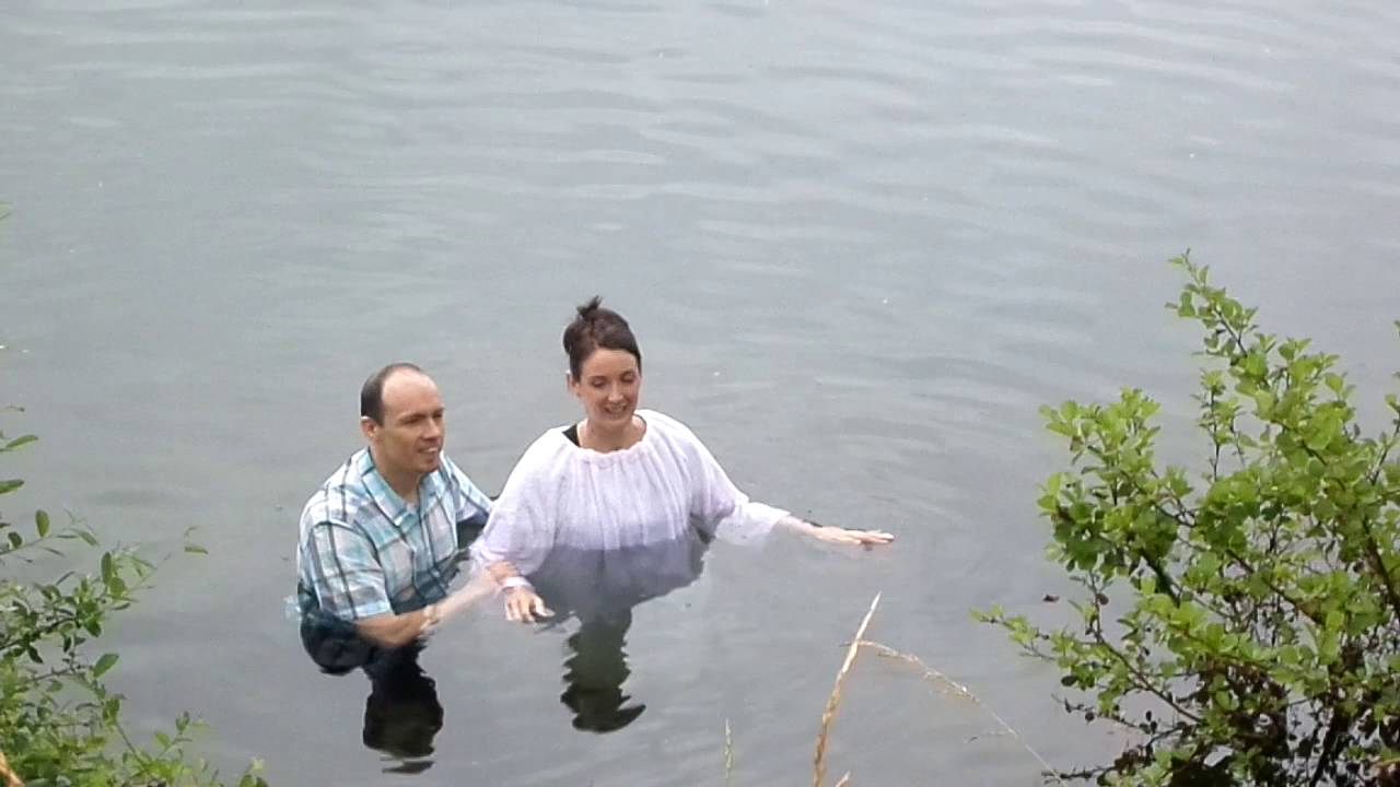bapteme immersion - YouTube