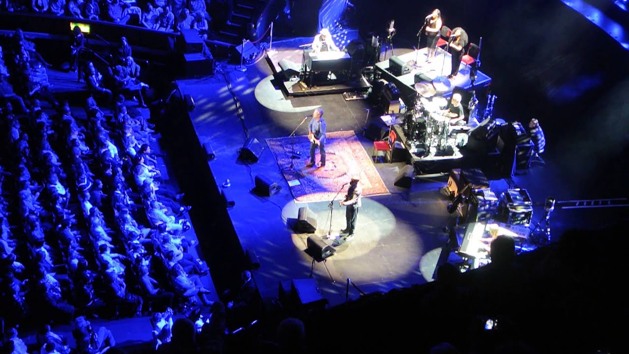 Eric Clapton - Wonderful Tonight live at Royal Albert Hall - YouTube