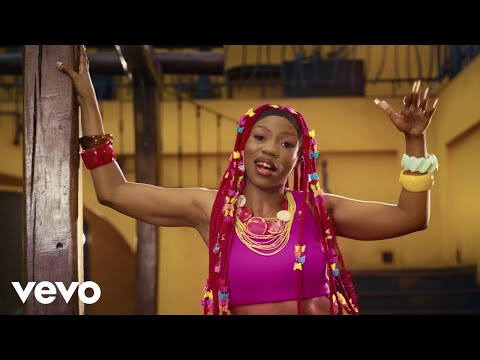 Vinka - Vinka - Middle (Official Music Video)
