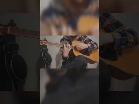 Acoustic fun. Fooling around building off of previous improv. - YouTube