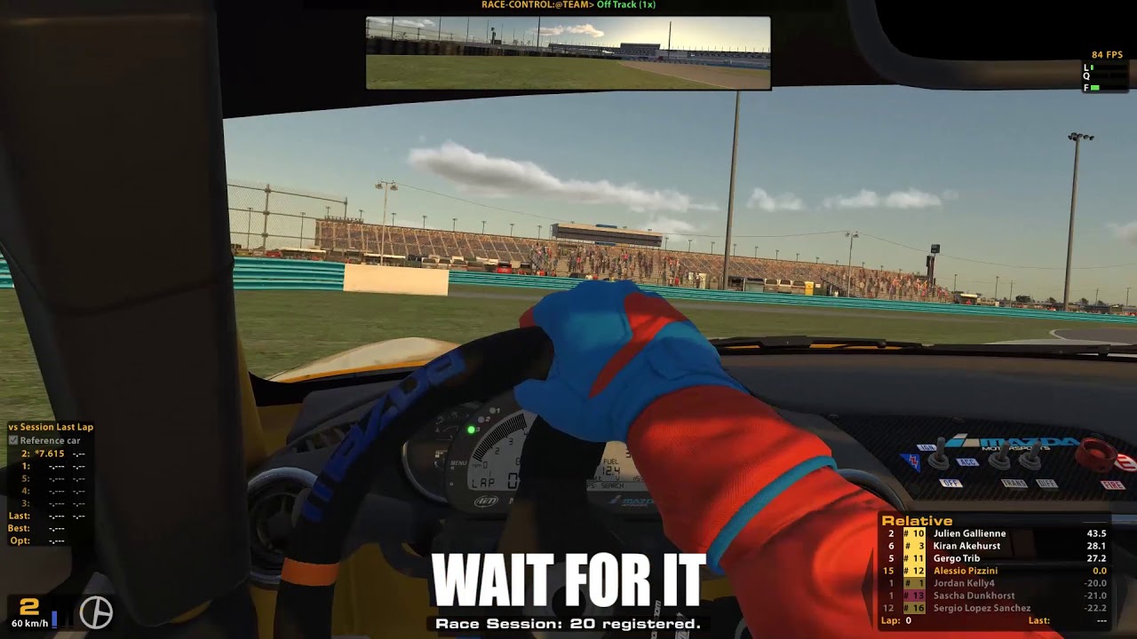 iRacing bug in Daytona - YouTube