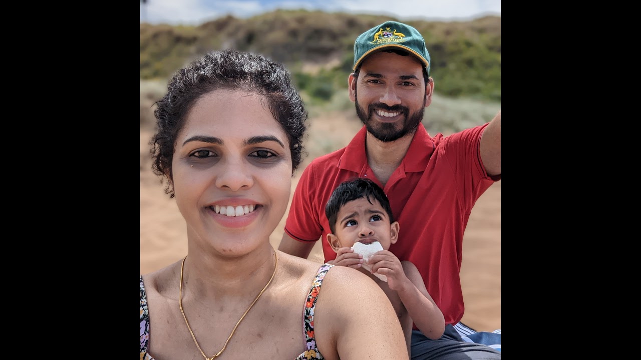 Aussie Travel Bees Live Stream - YouTube