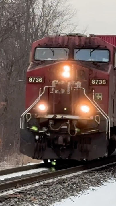 CP 8736 leads CPKC 100 south - YouTube
