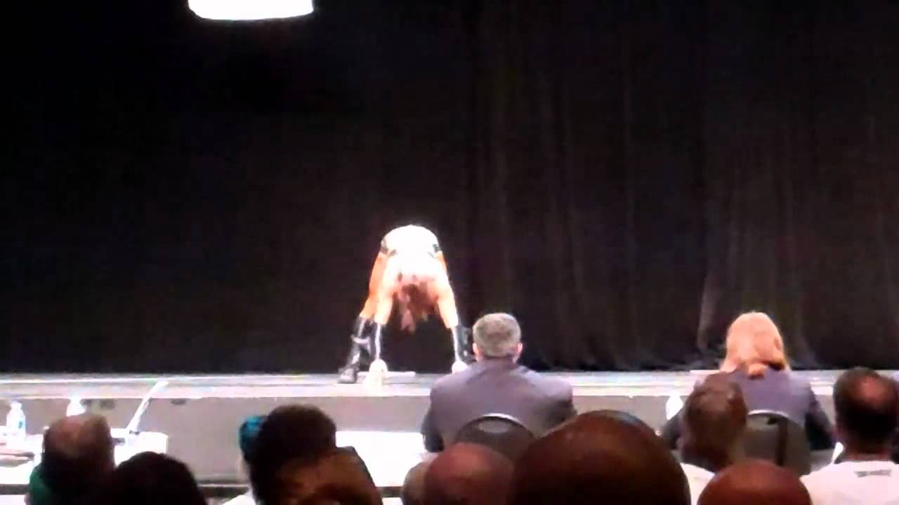 Fiona Harris CBBF Nationals 2011 Fitness Routine - YouTube