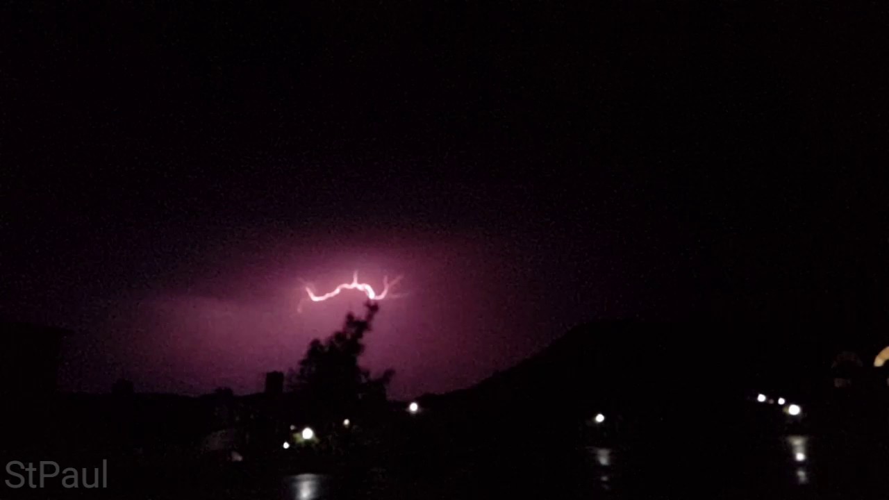 Red sea Lightning storm p1 - YouTube