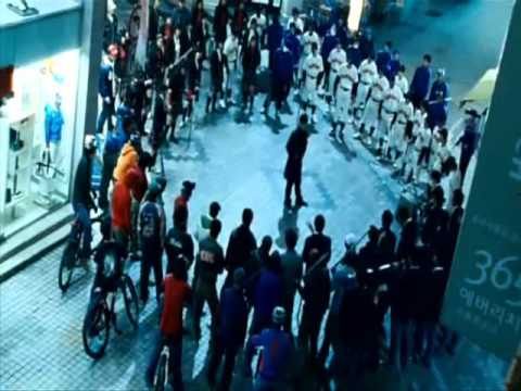 City of Violence - street fight