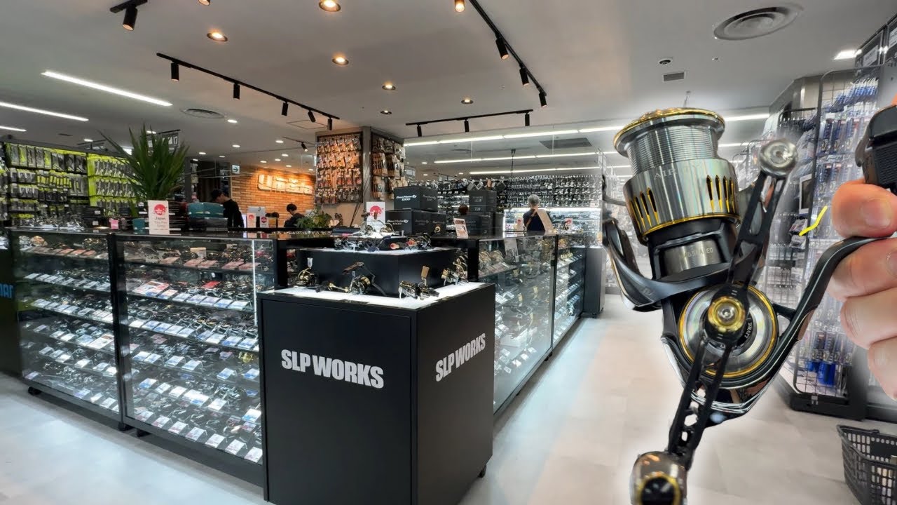 EXPENSIVE JDM FISHING REEL SHOPPING IN JAPAN! - YouTube