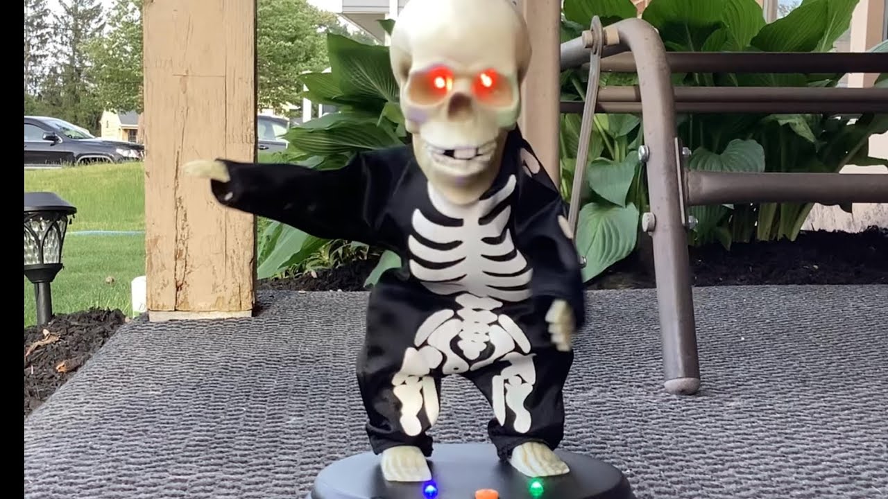 Gemmy 2012 | Grave Raver Skeleton “Hey Baby” - YouTube
