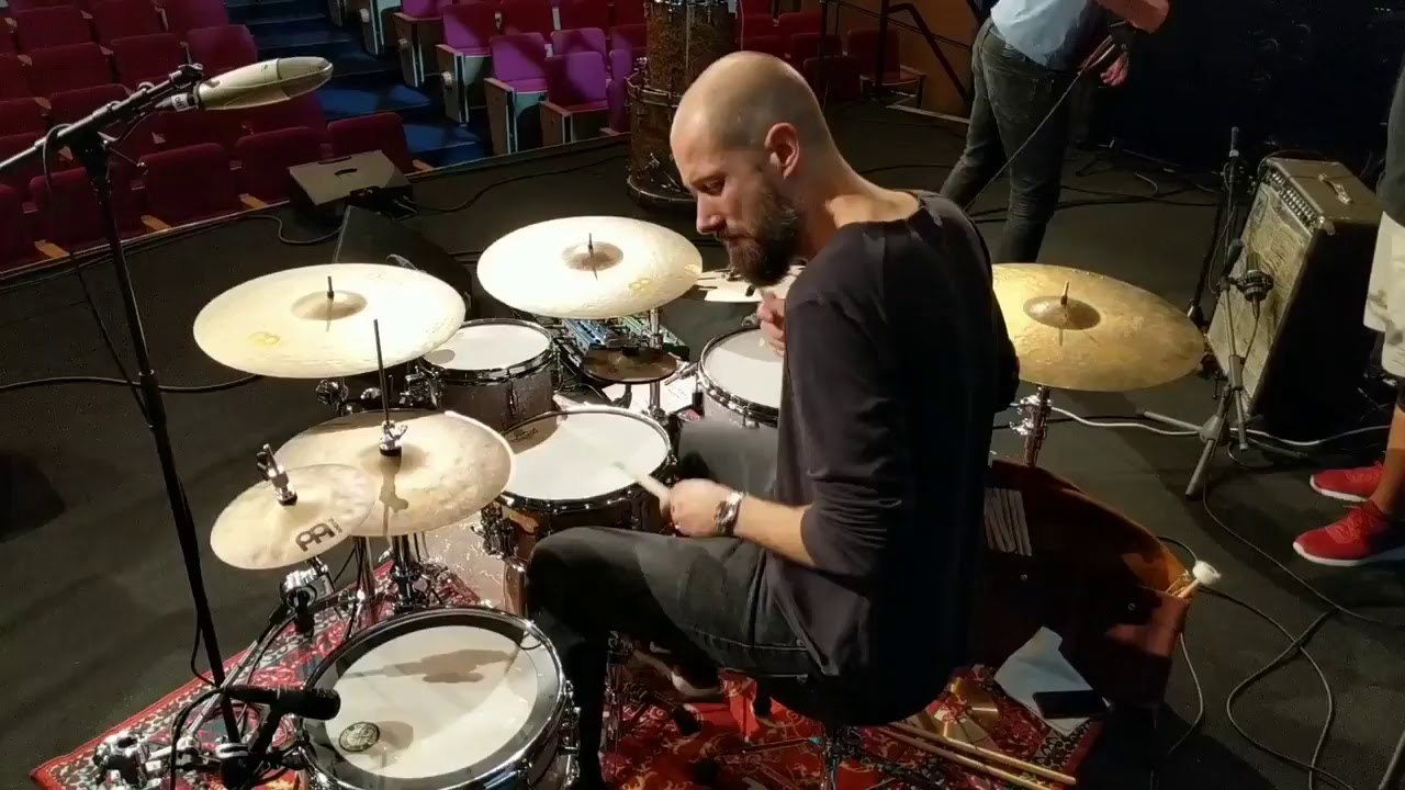 Benny Greb soundcheck at The UK Drum Show 2019 - Remo drumheads ...