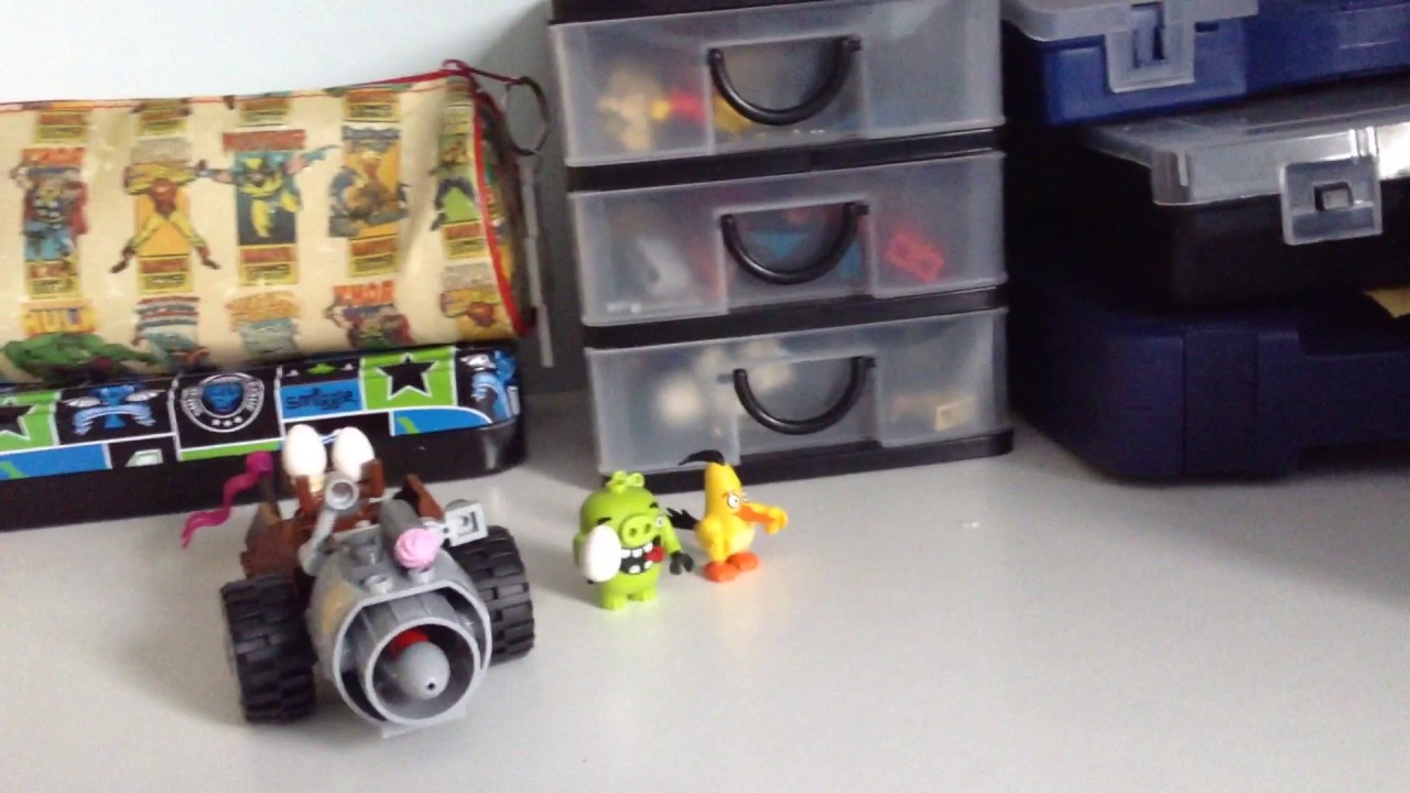 Lego Chuck Angry Birds Lego set review - YouTube