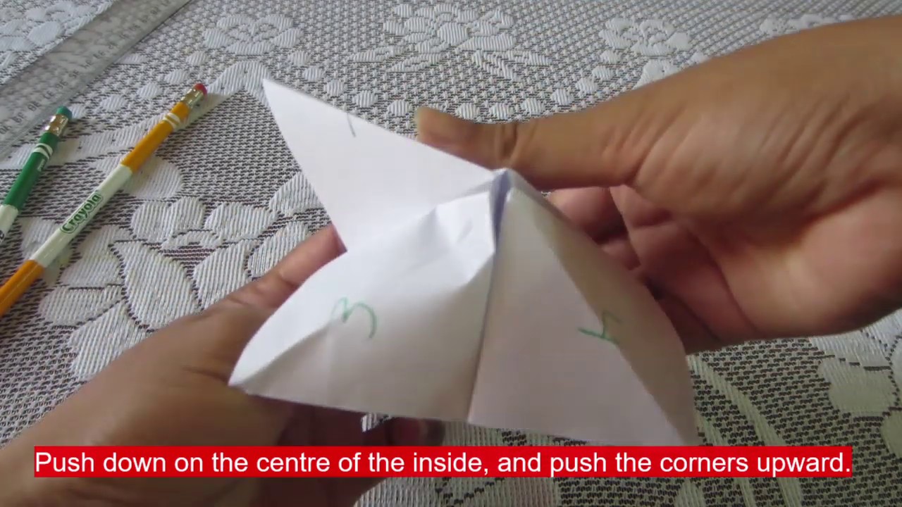 How to fold a four finger meggie. - YouTube