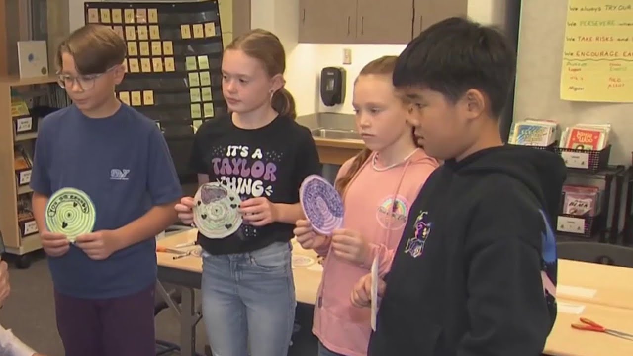 Students in Glastonbury contribute to Boxes to Boots campaign - YouTube
