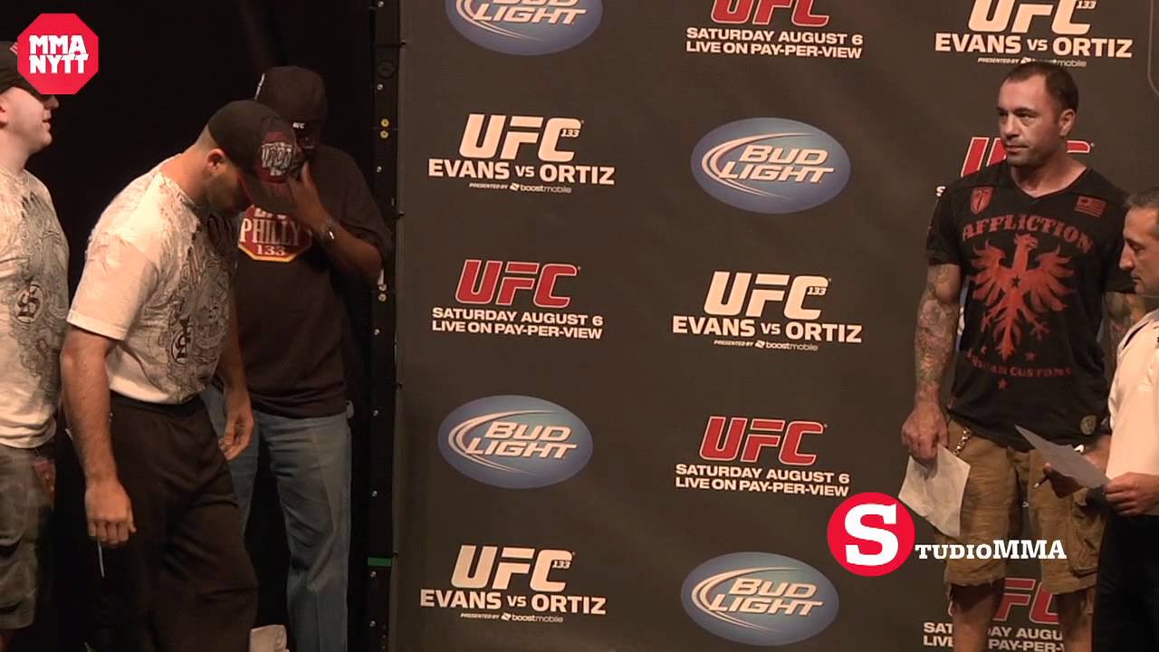 UFC 133: Alexander Gustafsson vs. Matt Hamill Weigh-in - YouTube