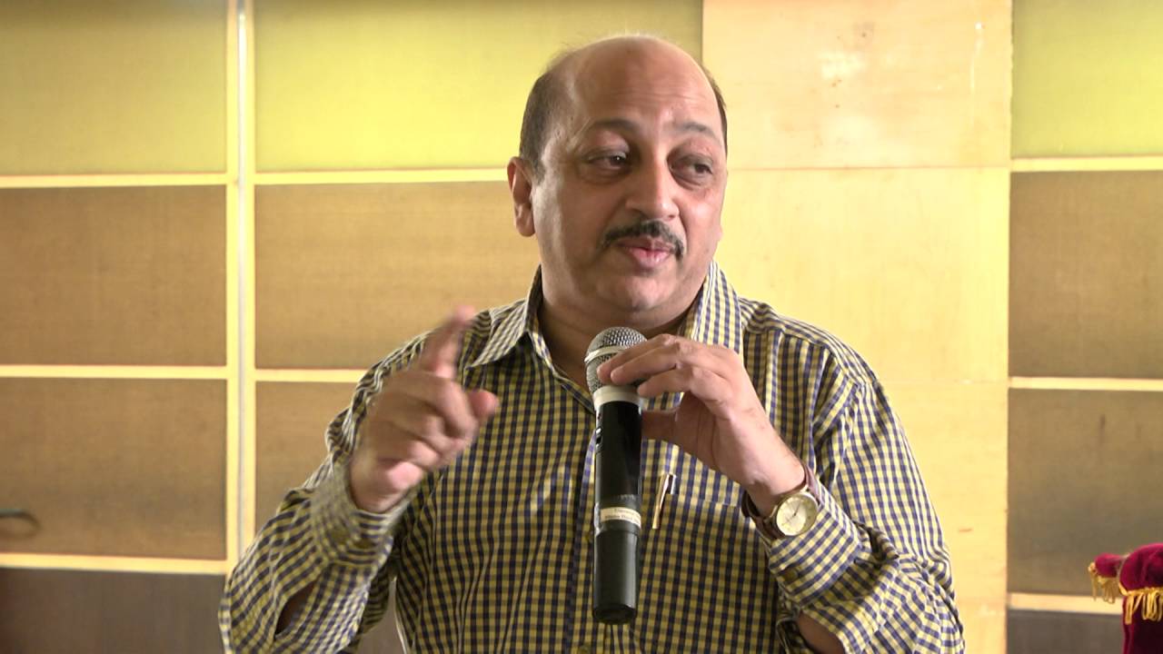 SRI KV PRADEEP GARU AT VASAVI CLUB MEETING PART 4 - YouTube