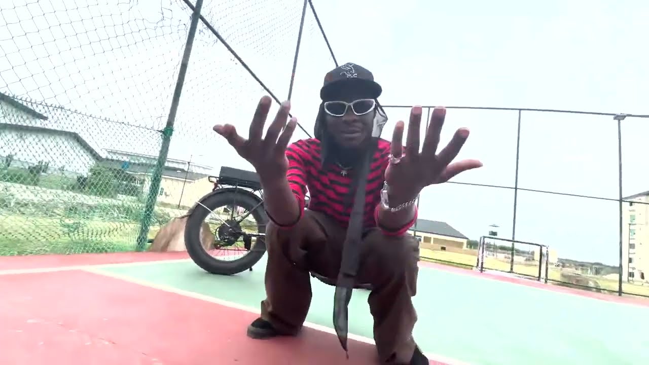 Ghen Ghen Ghen (visualizer) - YouTube