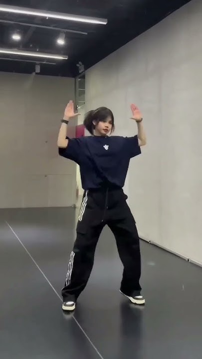 Cindo Cantik Goyang Cewekcantik Chindo Dance Dancevideo Lisa Lisablackpink Shortvideo