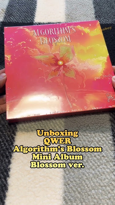 Unboxing QWER - Algorithm's Blossom Mini Album Blossom ver. - YouTube