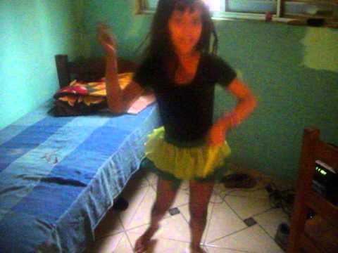 Ystefane Dançando  Impinadinha