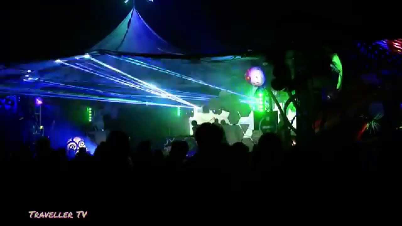 Bearded Theory - Magical Sounds Dance Tent - Merv Pepler - YouTube