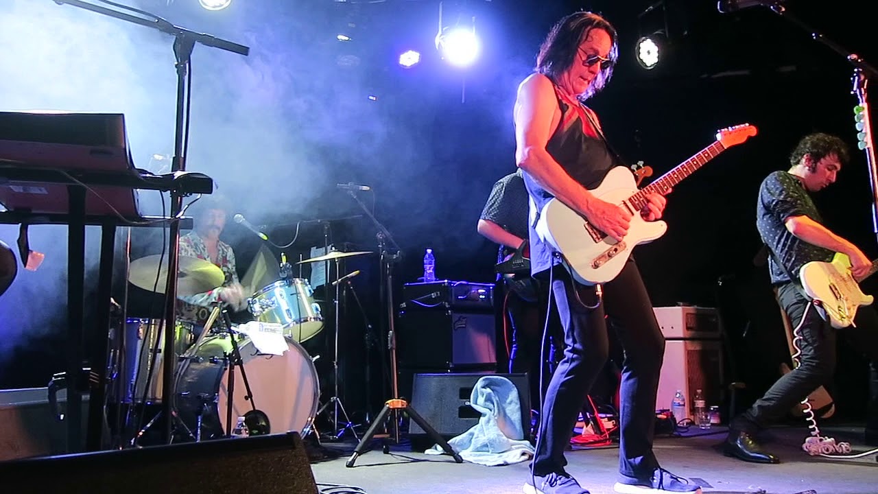 Todd Rundgren Melbourne 30 October 2018 Open My Eyes (Nazz) - YouTube
