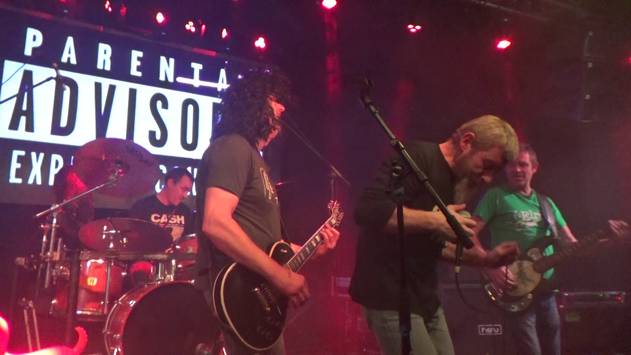 COVER TRUST (Antisocial) live au Red Studio - YouTube