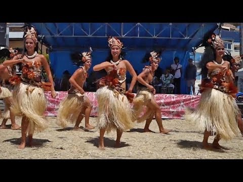 Tahitian Drum Dance by "Manahau" dance group from Tahiti - YouTube