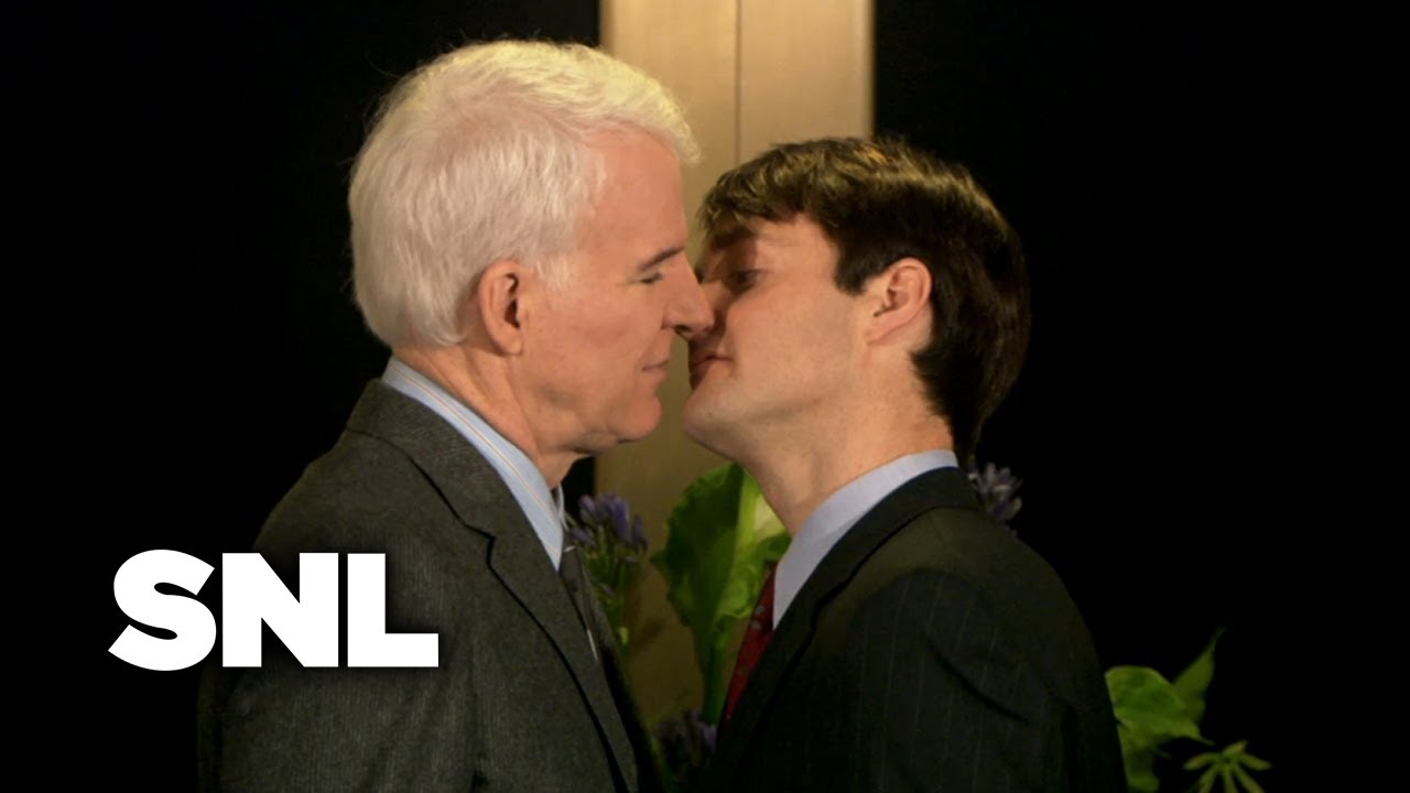 SNL Digital Short: Close Talkers - Saturday Night Live - YouTube