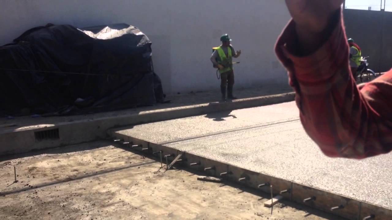 Construcción de calles con concreto - YouTube