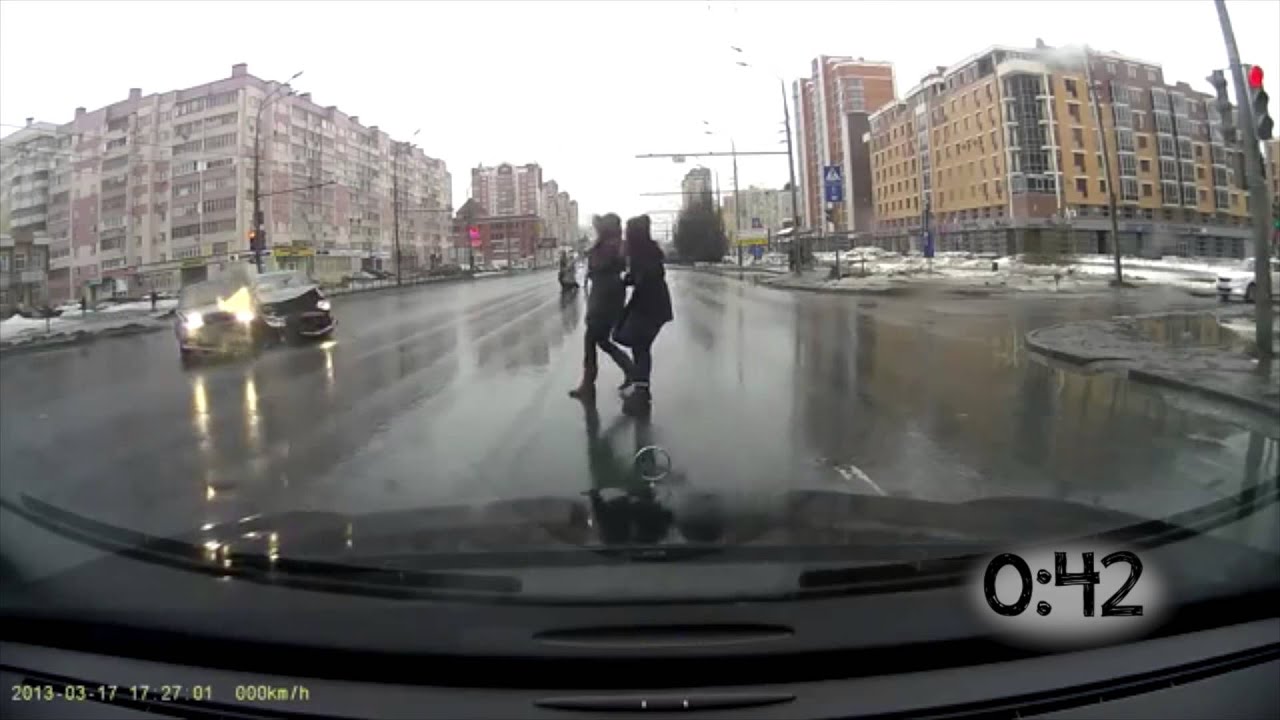 Lucky People Barely Avoiding Car Accidents - YouTube