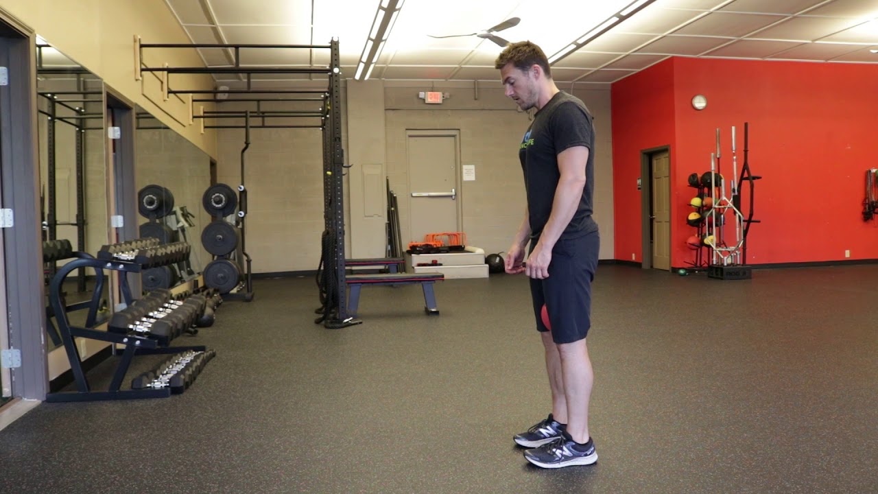 Toe Touch to Squat - YouTube