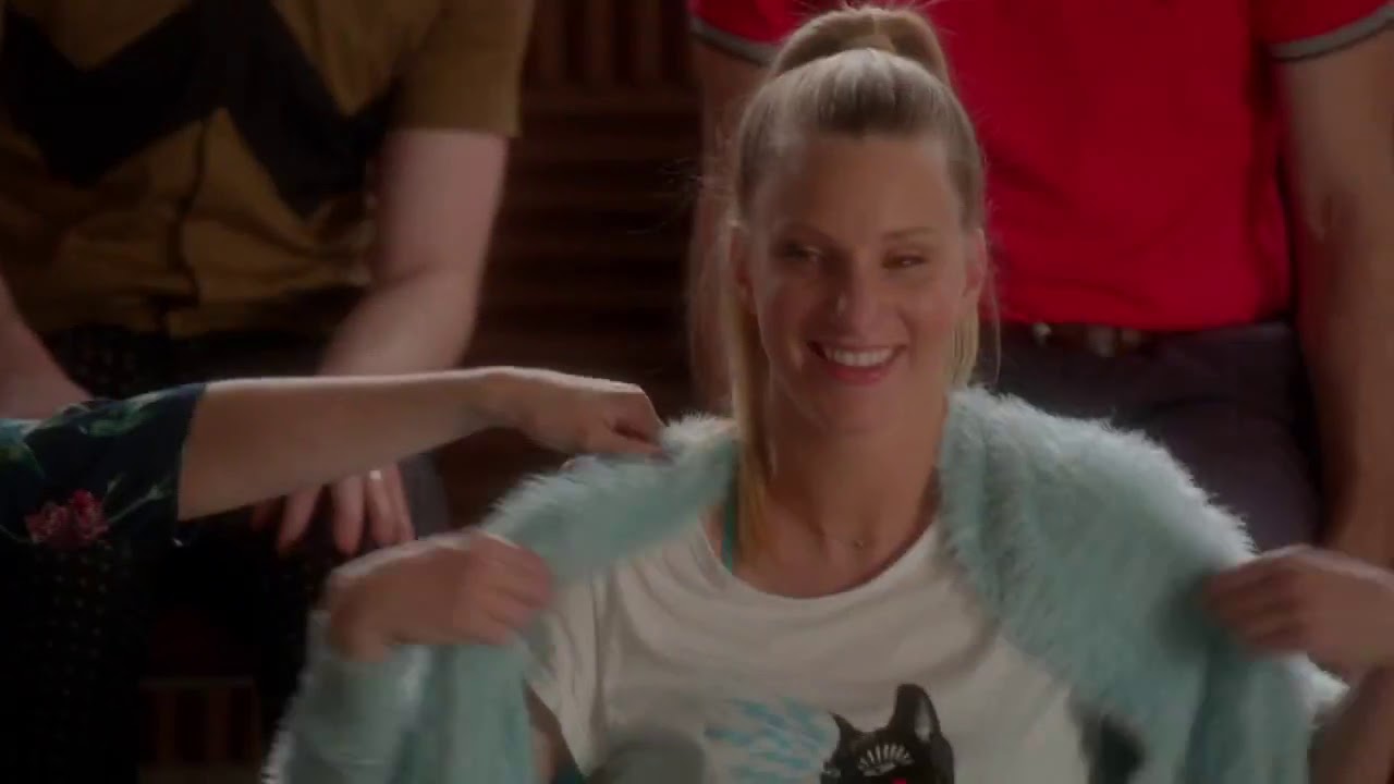 Glee - Valerie full performance HD (Official Music Video) - YouTube