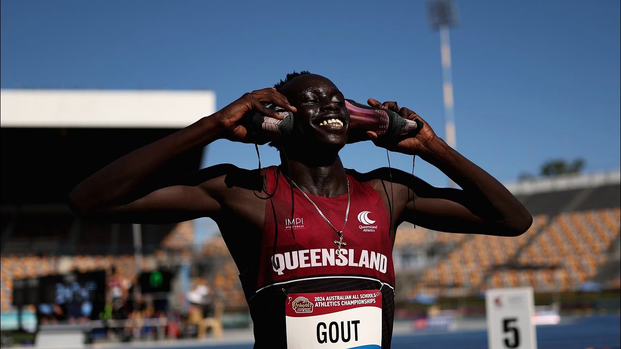 16-Year-Old Aussie Sprinter Breaks Usain Bolt's Record! - YouTube