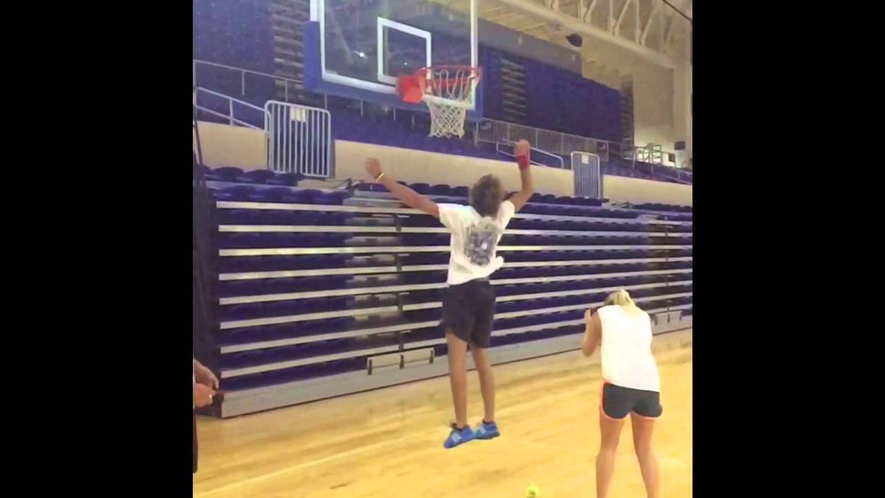 FGCU Tennis on Campus - YouTube