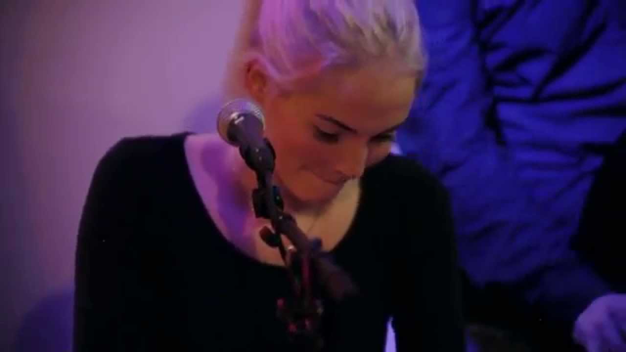 Sue Gerger & Band - Endless Street LIVE @ Froff - YouTube