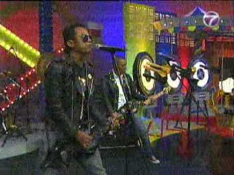 The Ranomes - Ramones cover - rock and roll radio - NTV7 One, Two, Jus ...