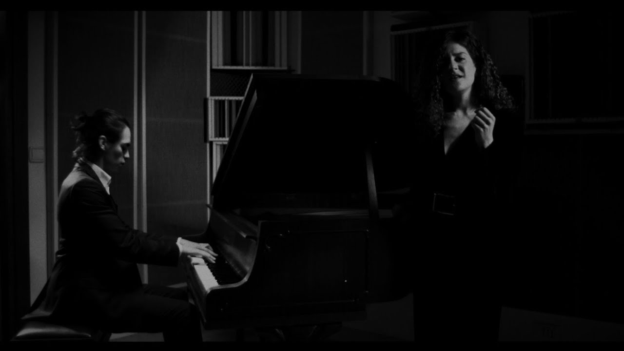 Guarda Che Luna - Giulia Poloni & Edoardo Smith - YouTube