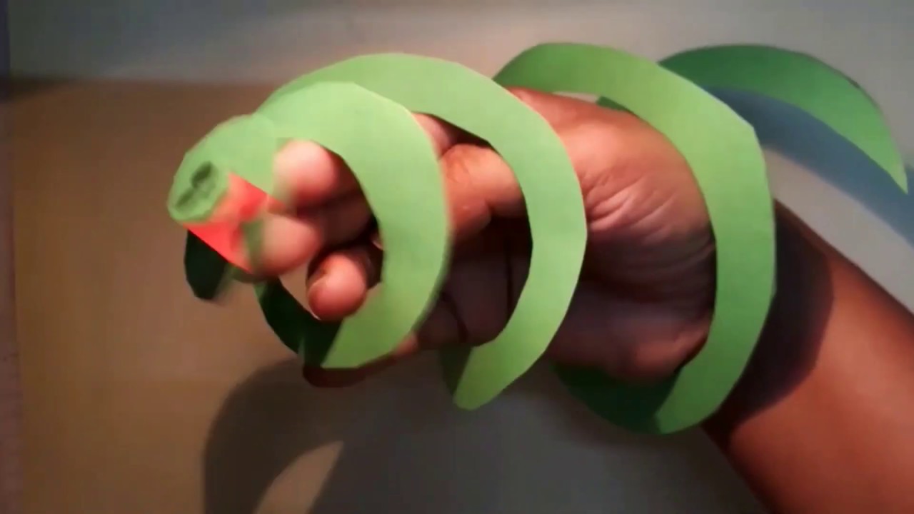 Moving paper snake - YouTube