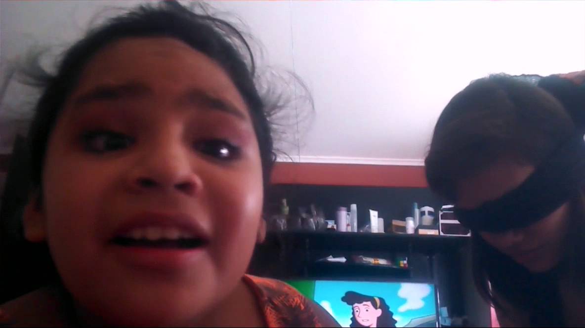 Mi Hermana Me Maquilla Sin Ver Youtube