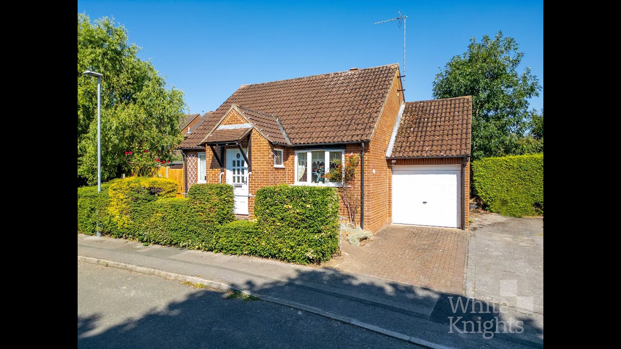 SOLD - Selsey Way Lower Earley Reading - YouTube