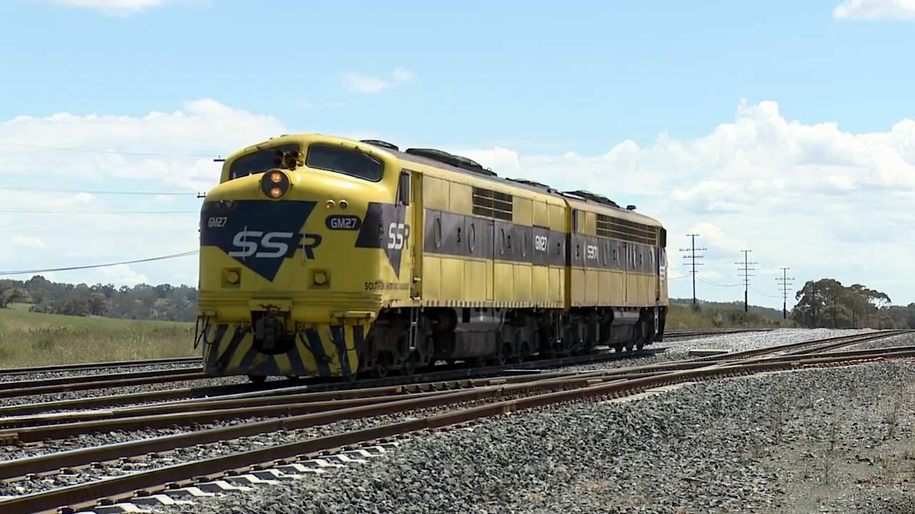ARTC Ballast Train with SSR locomotives - Streamlined EMD diesels ...
