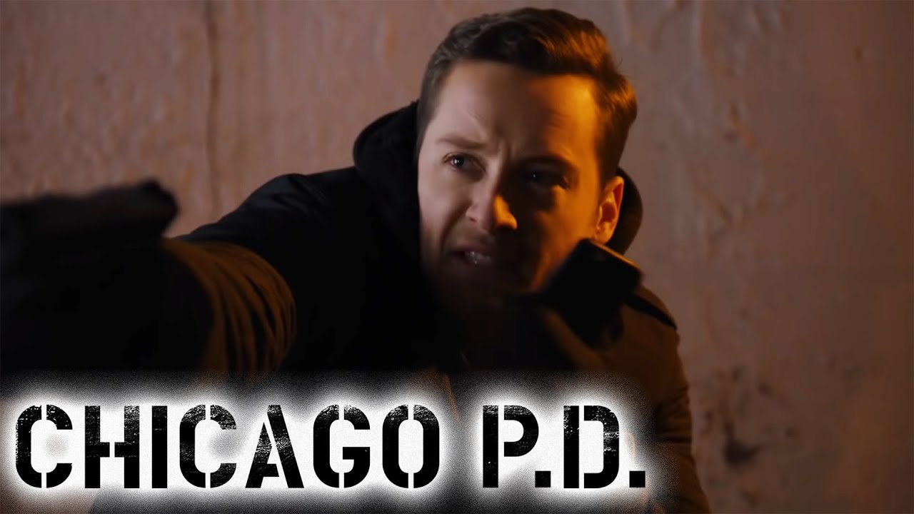Halstead Caught in a Shoot-Out | Chicago P.D. - YouTube