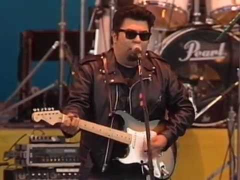 Los Lobos - Full Concert - 11/26/89 - Watsonville High School Football Field (OFFICIAL)