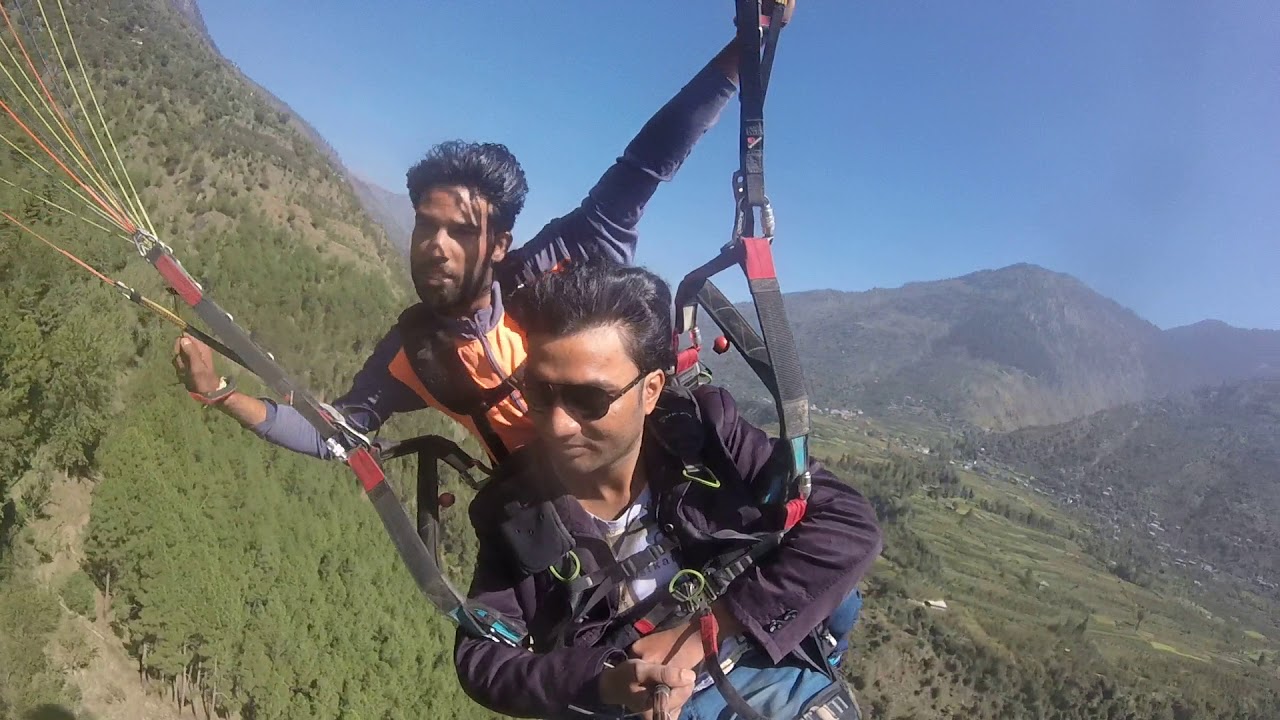 Paragliding in manali - YouTube