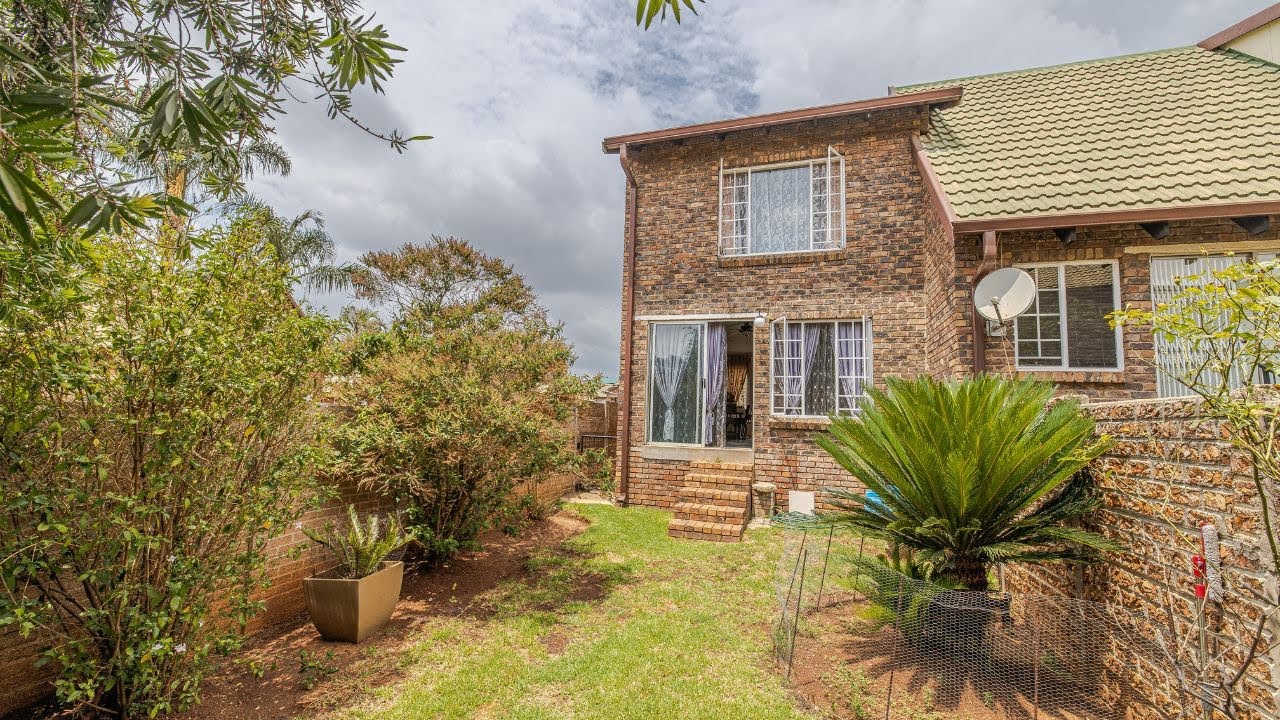 Immaculate 2 Bedroom Face brick Townhouse | Midrand Ridge | R 1 049 000 ...