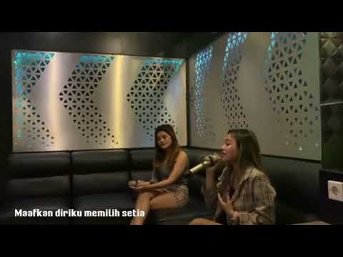Aku Memilih Setia - Si Cantik Pemandu Karaoke Bersuara Merdu