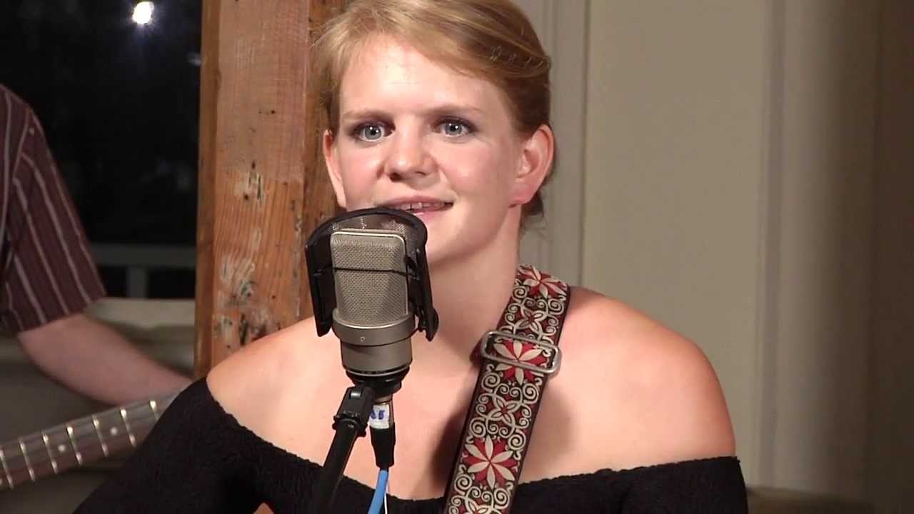 Lizzy Ross Band - "Summer Skin" at Music in the Hall - YouTube