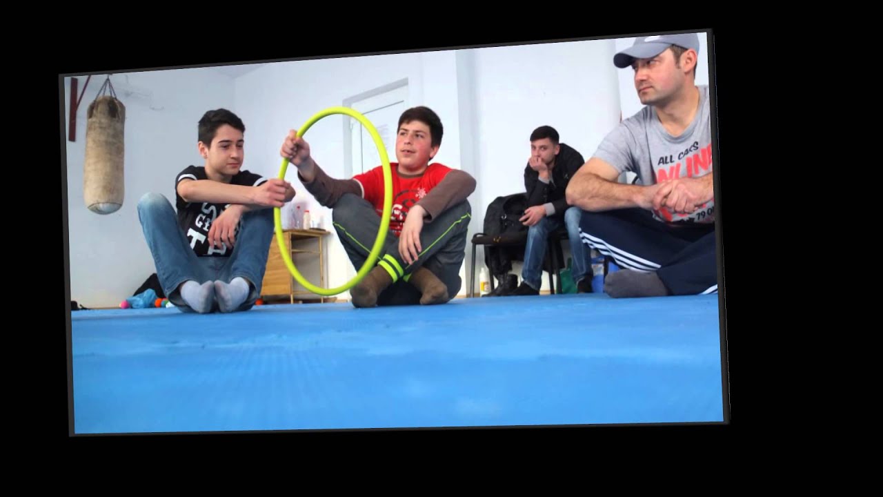 Team Building Mangalia jocuri with Sarmy . - YouTube