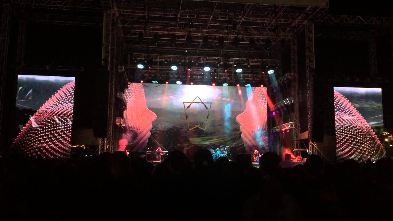 Tool - "Descending" NEW SONG @ Monster Mash 10/31/2015 - YouTube
