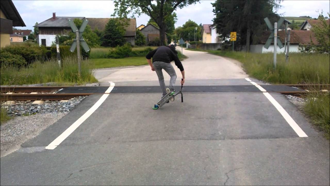 Oreo - Scooter Trick - YouTube