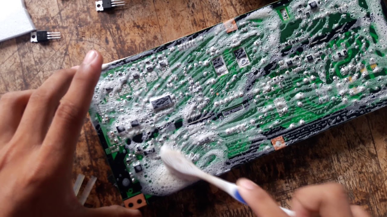 PCB cleaning solution ล้างแผ่นปริ้น สูตรเข้มข้น - YouTube